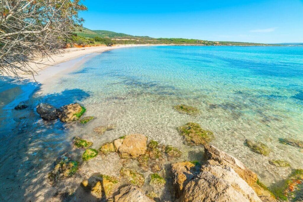 10 Best Beaches In Alghero + 3 Nearby